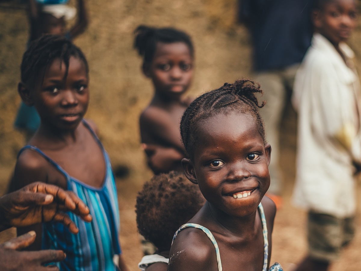 Helpcode - The right to be a child