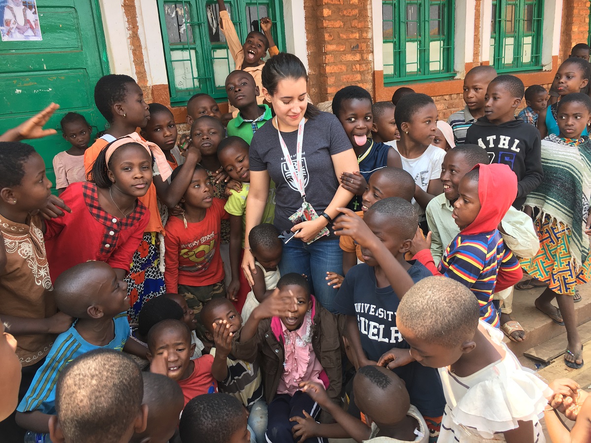 "Avec Helpcode, pour rendre l'éducation un droit pour tous" - Helpcode Switzerland