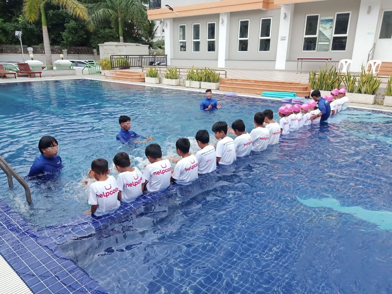 Cambodge: savoir reconnaître les dangers de l’eau peut sauver de nombreuses vies. - Helpcode ...